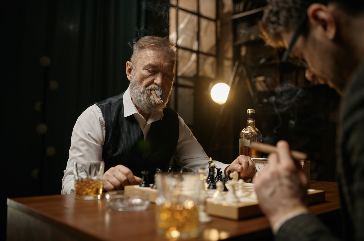 Father’s Day Gifts for the Cigar Smoking Dad - Smoke Inn Blog